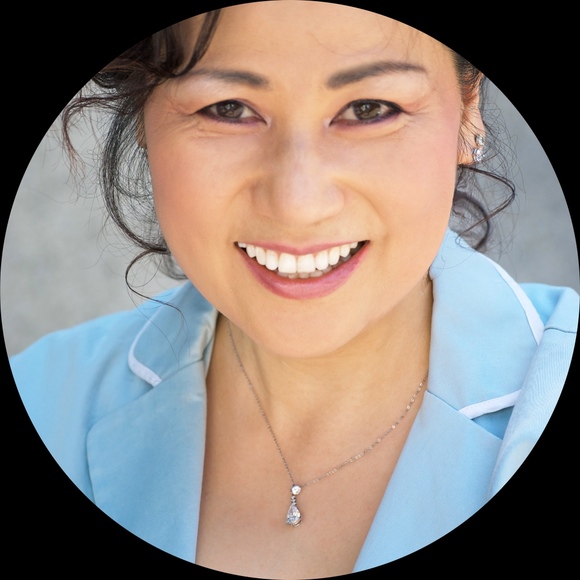 Tracy's Closet (@zcadoo) | Poshmark